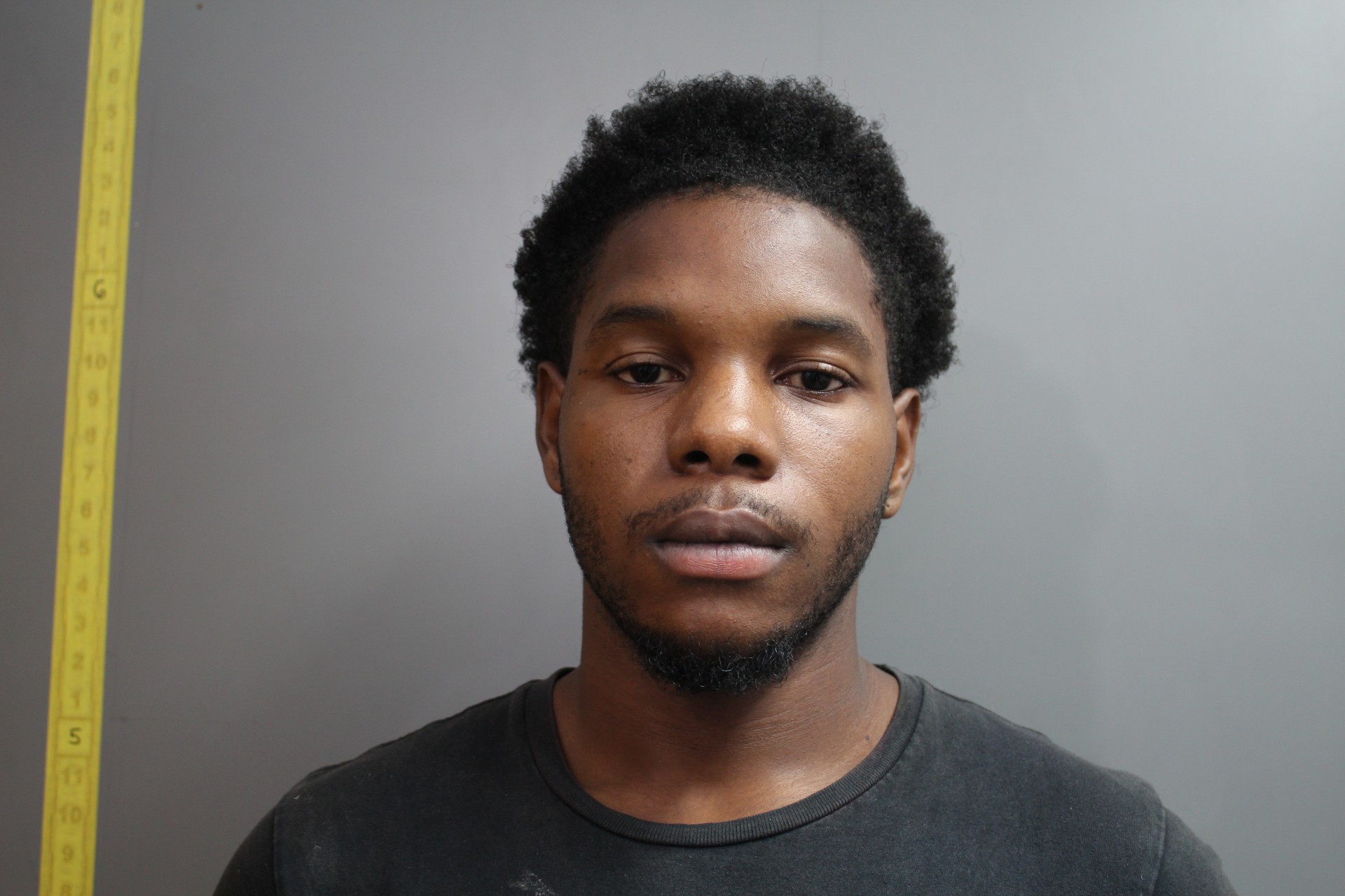 AirPods help cops track and arrest car theft suspects – Virgin Islands ...